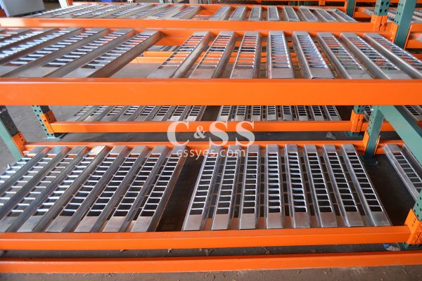 Punch Deck Shelving - Industrial Pallet Racking Systems | C&SS